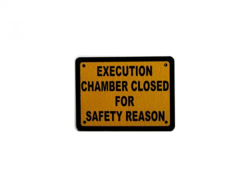 Execution Chamber Closed - Gate Plates